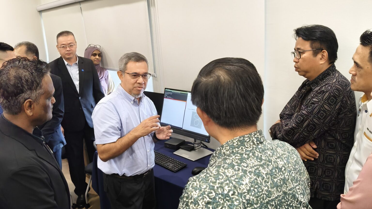Penang Unveils Chip Design Academy to Accelerate ‘Made-by-Malaysia’ AI ...